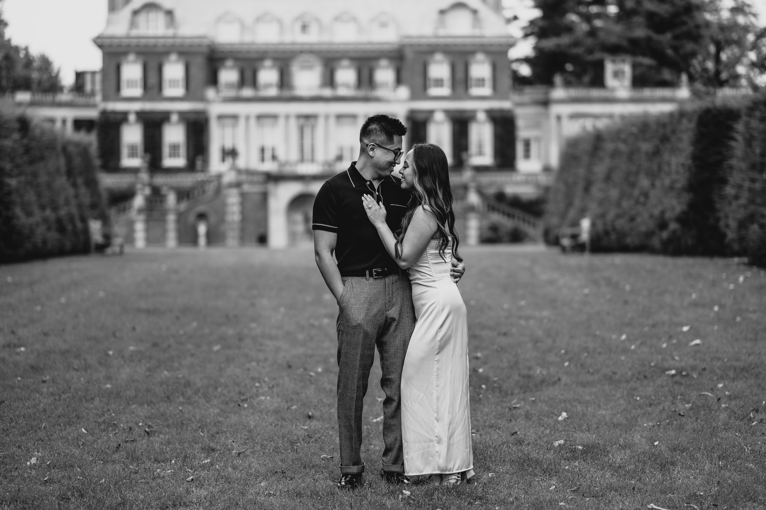 Engagement Photos at Old Westbury Gardens - J&R Photography - Jamie ...