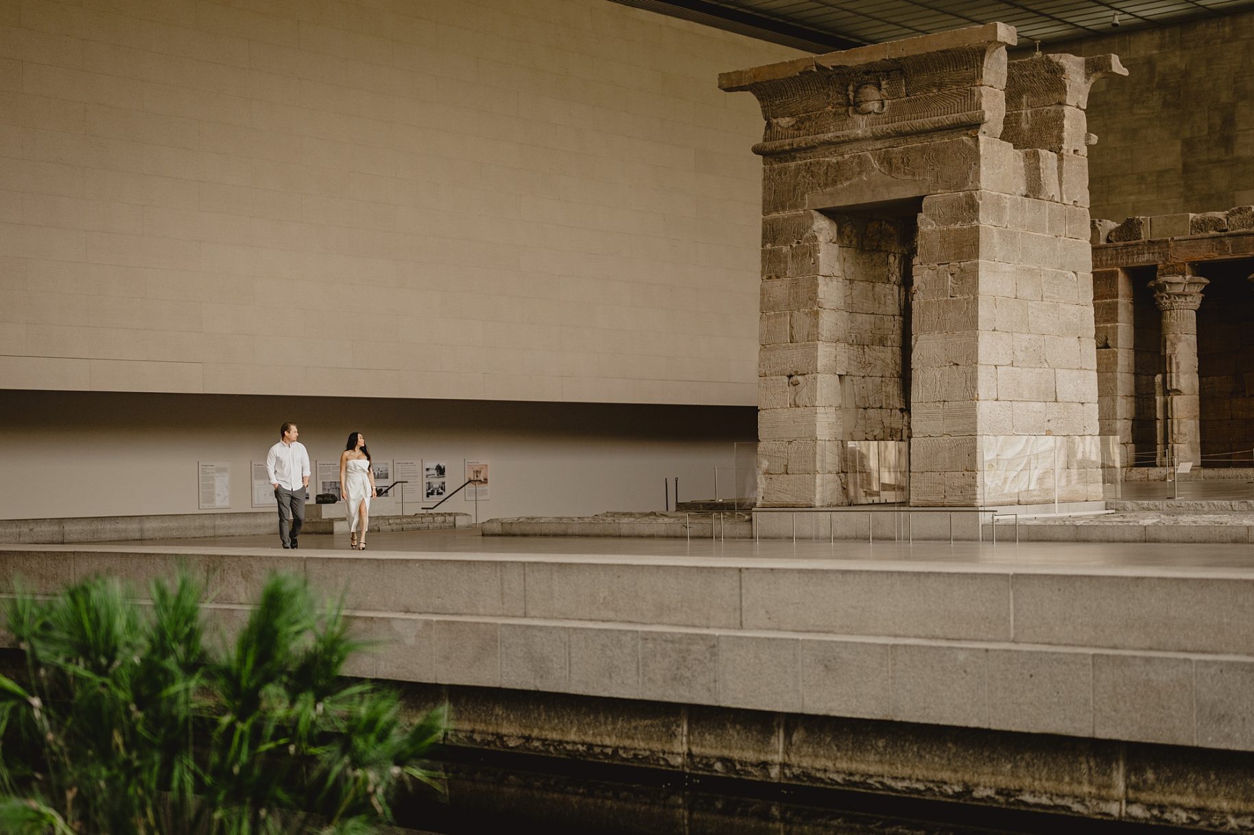 The Met Museum Engagement Session in NYC | Grace & Andrew - J&R Photography